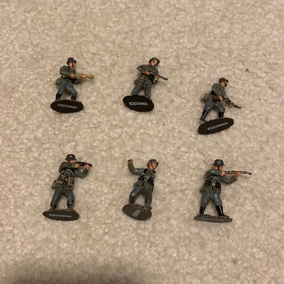 Corgi | Toys | Corgi Metal Soldiers Set Of 6 In Original Foam But No ...